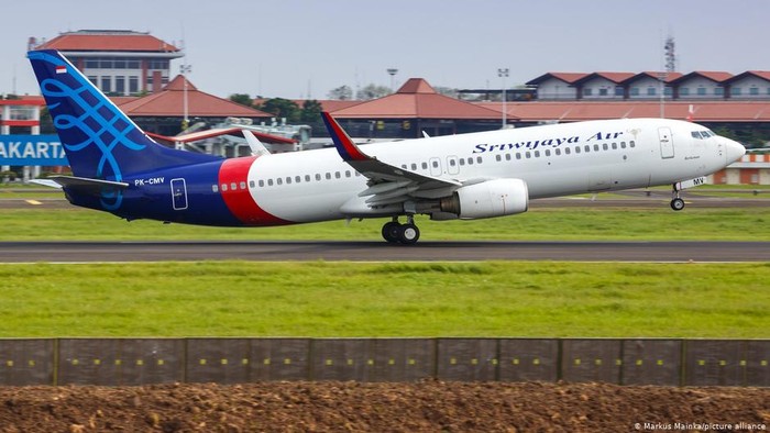 Sorotan Media Asing Atas Jatuhnya Pesawat Sriwijaya Air SJ182 Sorotan Media Asing Atas Jatuhnya Pesawat Sriwijaya Air SJ182