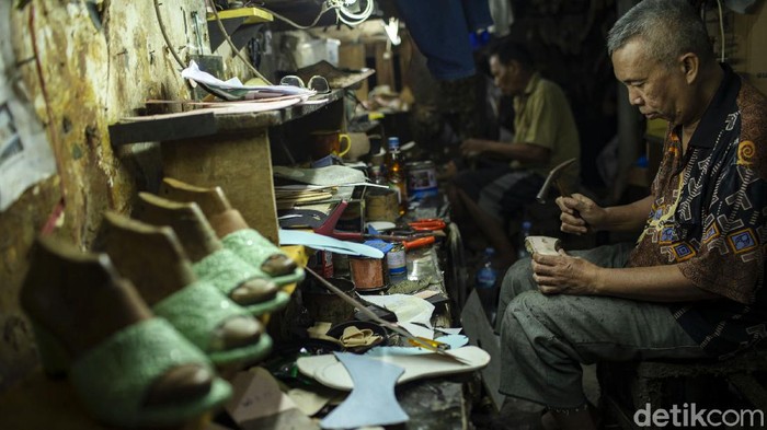 Intip Pembuatan Sepatu Custom di Pernas Shoes