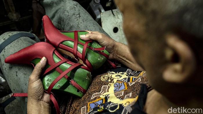 Intip Pembuatan Sepatu Custom di Pernas Shoes
