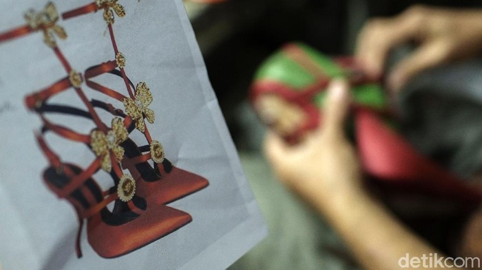 Intip Pembuatan Sepatu Custom di Pernas Shoes