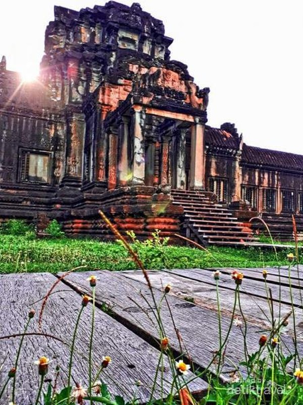 Megahnya Angkor Wat dan Kuil Bersejarah di Siem Reap Kamboja