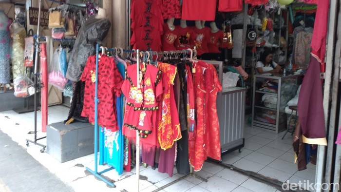 Penampakan Toko Pernak-pernik Imlek di Pasar Gede Solo Saat Pandemi