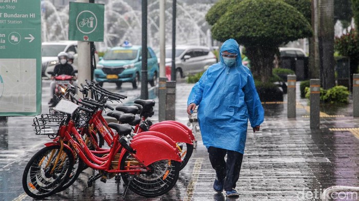 Waspada Bencana Hidrometeorologi Imbas Cuaca Ekstrem di RI Waspada Bencana Hidrometeorologi Imbas Cuaca Ekstrem di RI