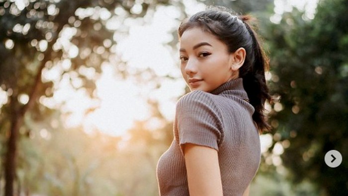 Profil Glenca Chysara, Anak Rocker Pemeran Elsa di Ikatan Cinta Profil Glenca Chysara, Anak Rocker Pemeran Elsa di Ikatan Cinta