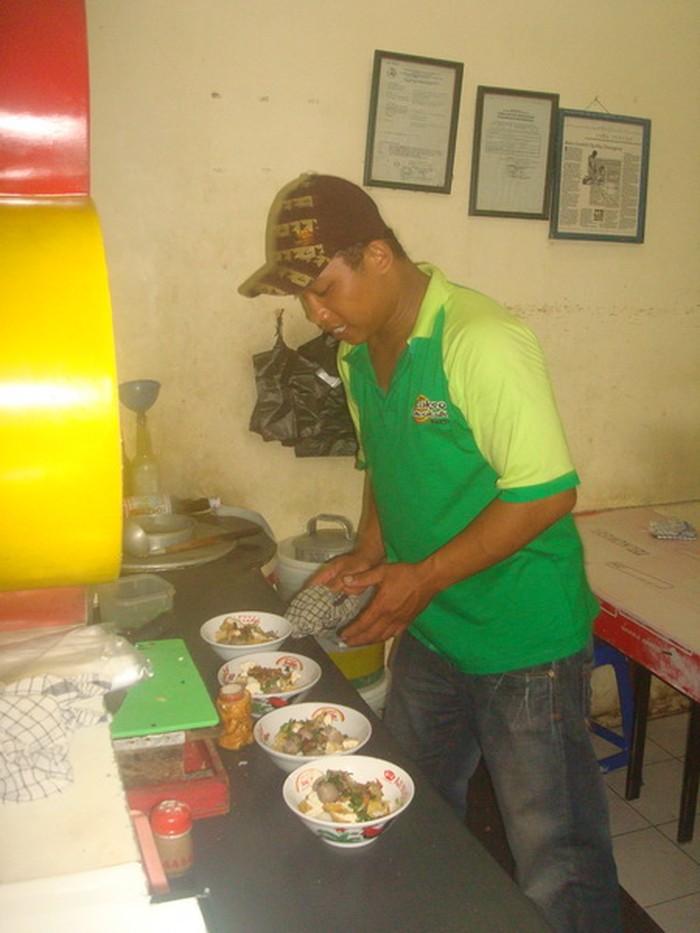 Bakso Lombok Uleg Pakdi Temanggung,Bakso untuk Penyuka Rasa Pedas
