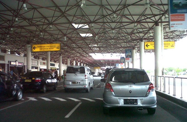Bandara Terbaik se-Indonesia ada di Surabaya