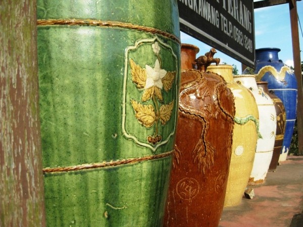 Guci China A la Desa Sakok