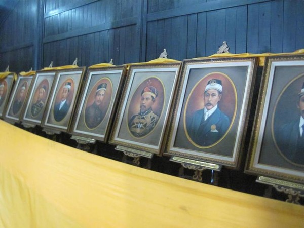 Mempertahankan Sejarah Istana Kuning