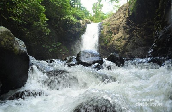 2 Air Terjun Cantik di Banten