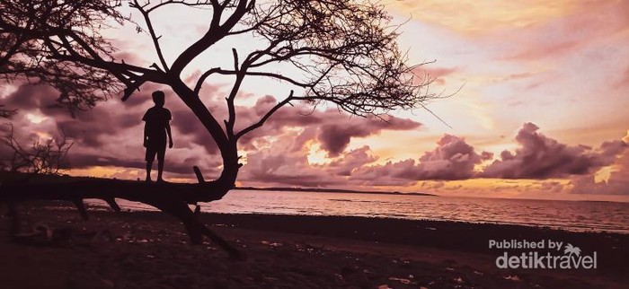 5 Pantai Cantik untuk Melihat Sunset Di Kupang