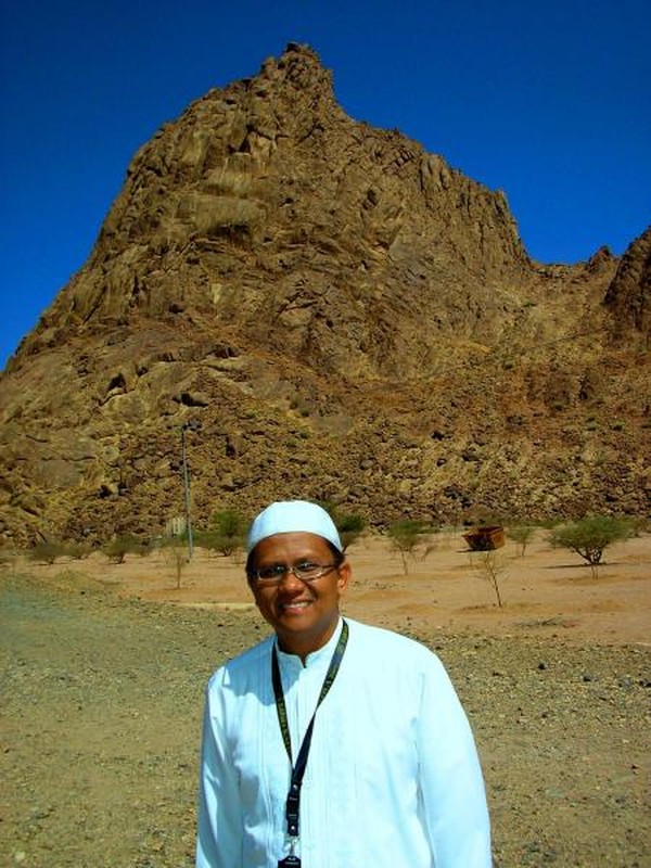 Ada Keajaiban di Jabal Magnet Madinah