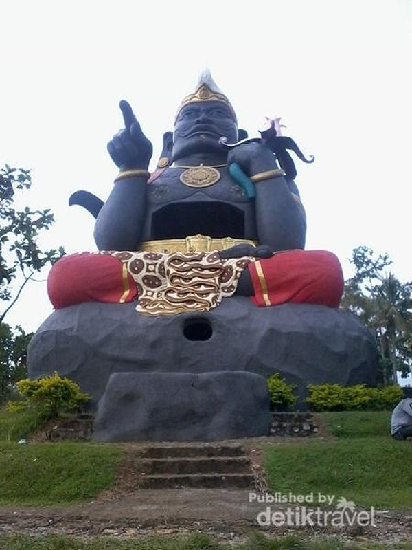 Ada Patung Semar Raksasa di Dekat Solo!