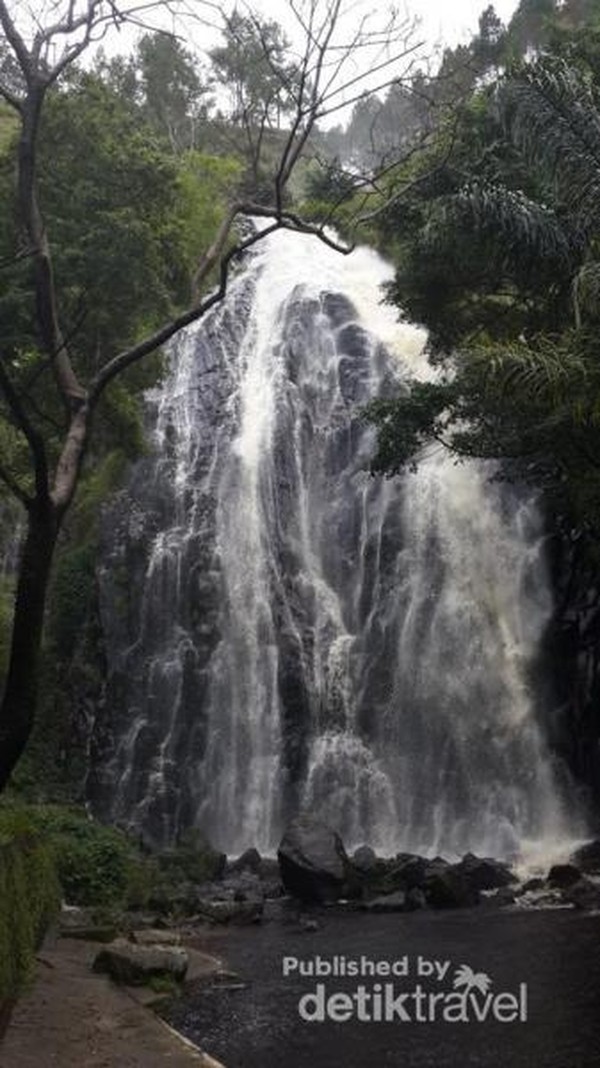 Air Terjun Magis dari Pulau Samosir
