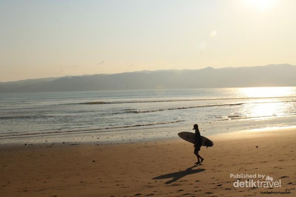 Akhir Pekan di Pacitan, Yuk Main ke Pantai Pancer Door