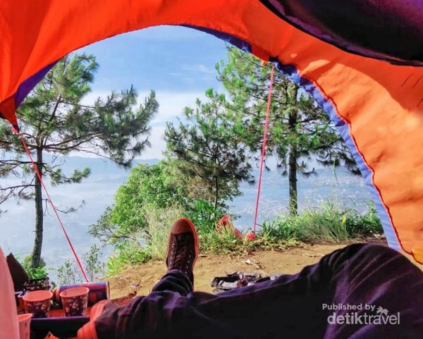 Asyik Juga Nih, Camping di Gunung Putri