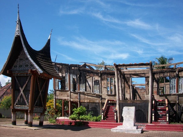 Atap Bagonjong, ikon Sumatra Barat
