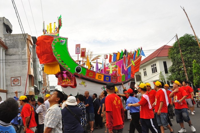 Bakar Perahu Tongkang, Tradisi Unik di Bagan Siapi-api