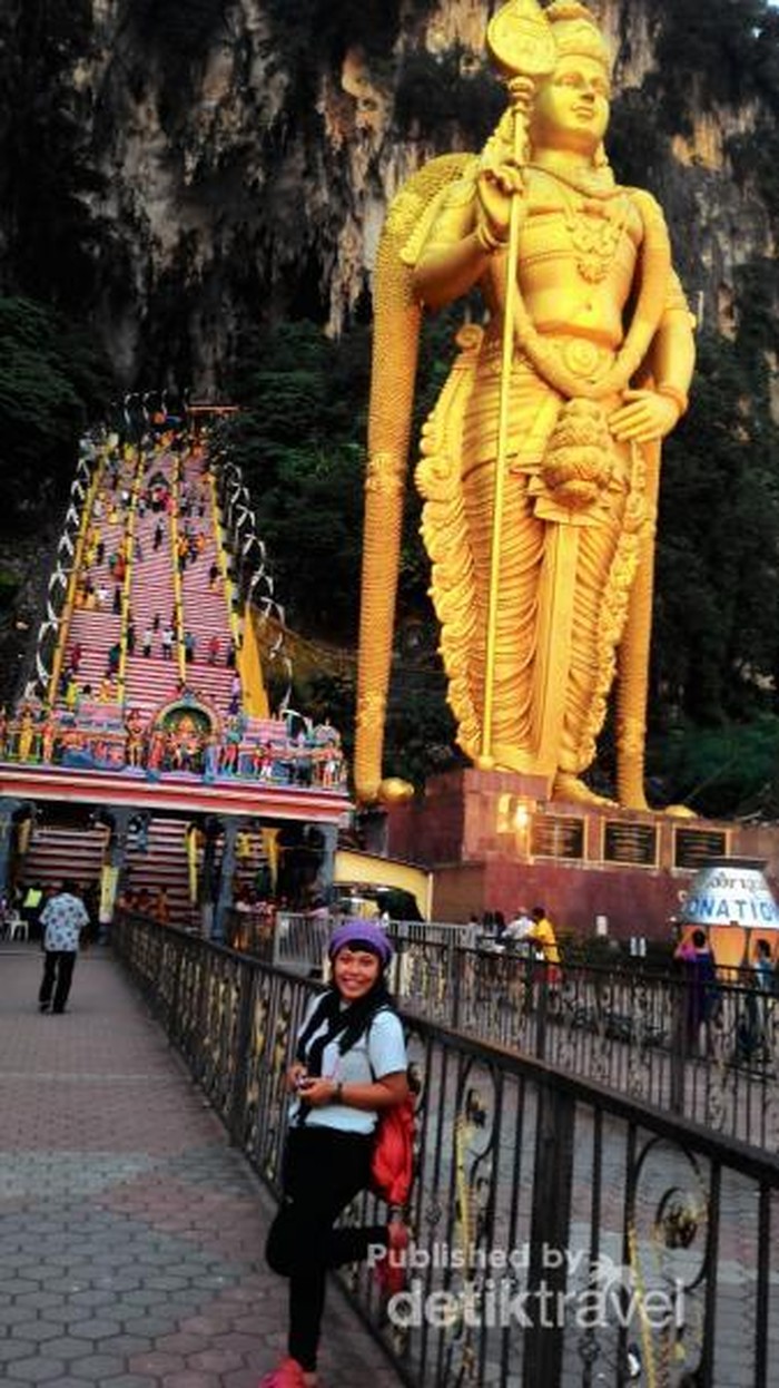 Batu Caves Malaysia, Patung Dewa Raksasa & Festival Thaipusam