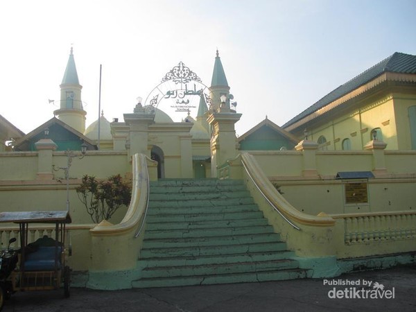 Belajar Sejarah Kesultanan Johor-Riau di Pulau Penyengat