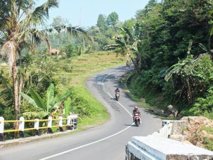 Blue Lagoon Cisewu, Tempat Wisata yang Lagi Hits di Garut