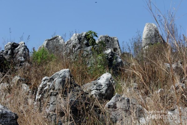 Bukit Karst di Padalarang, Bagai di Dunia Lain