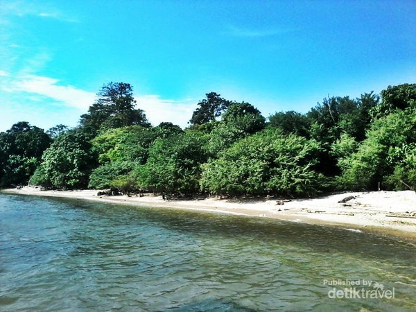 Catatan Backpacker ke Pulau Untung Jawa