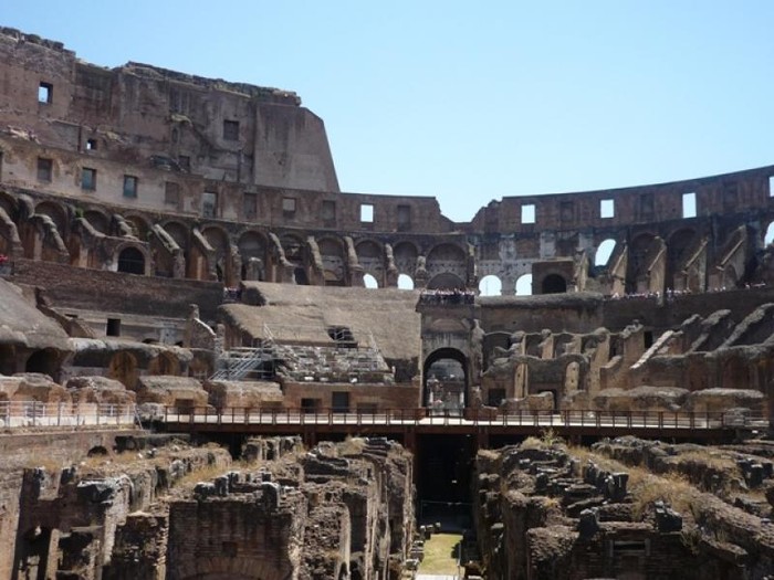 Colosseum, Arena Hidup Mati Gladiator Roma