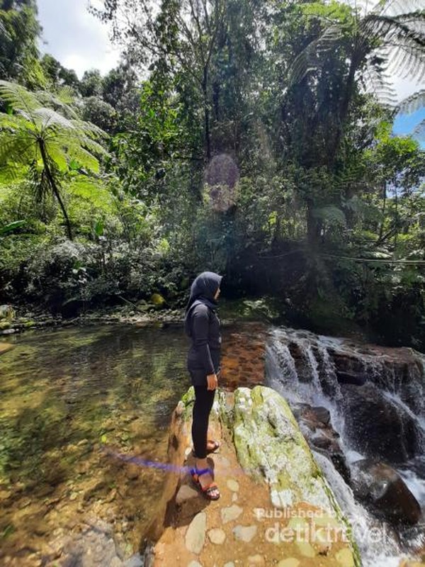 Curug Lembah Tepus yang Eksotis di Bogor