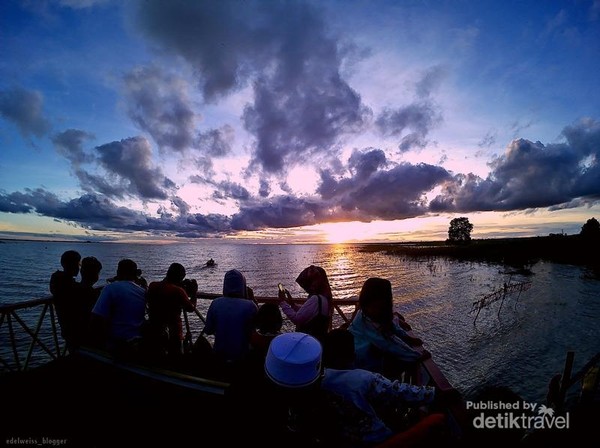 Desa Wisata Pela, Surga Pesut Mahakam yang Langka