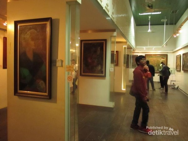 Ini Loh Isi Museum Seni Rupa dan Keramik di Jakarta