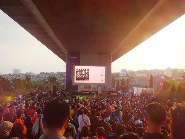 Ini Taman Film yang Keren di Bawah Jembatan Pasoepati, Bandung