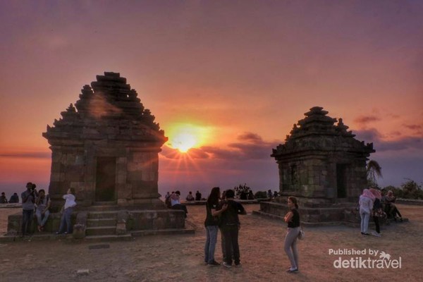 Ini Waktu Terromantis juga Berefek Magis dari Candi Boko dan Ijo
