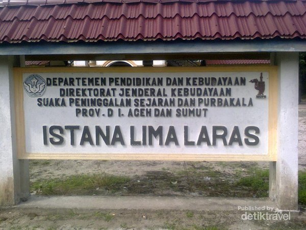 Istana Niat Lima Laras, Tak Kalah Megah dari Istana Maimun Istana Niat Lima Laras, Tak Kalah Megah dari Istana Maimun