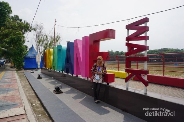 Jembatan Berendeng yang Instagramable di Tangerang