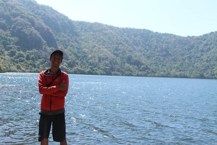 Kisah Pohon Pengabul Keinginan & Danau Air Asin di NTB