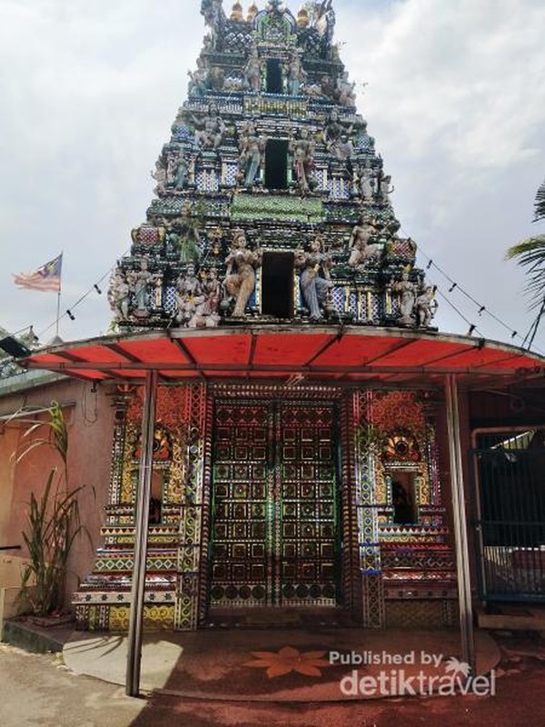 Kuil Arulmigu, Kuil Kaca Cantik dari Malaysia