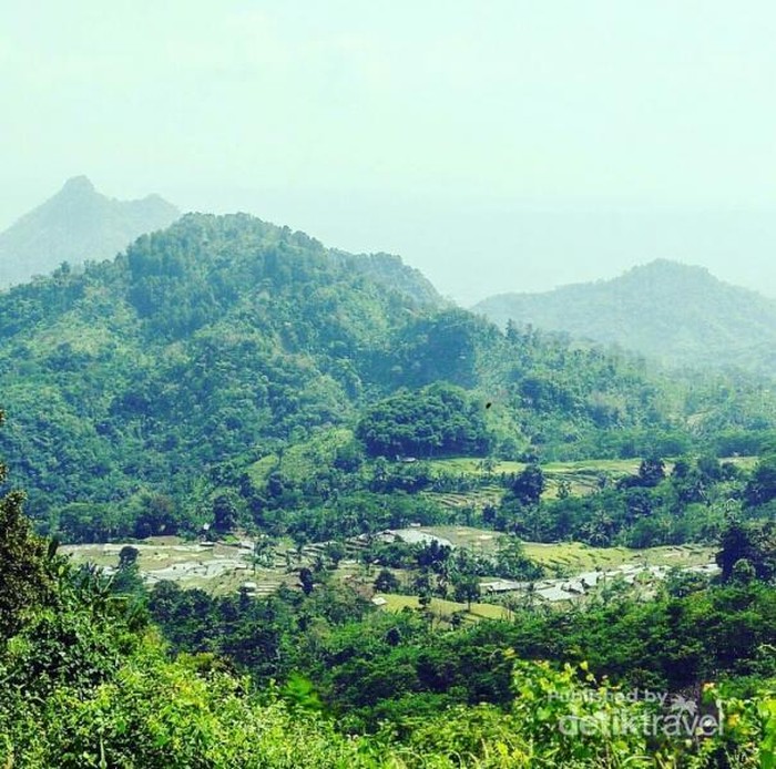 Liburan Akhir Pekan di Karawang, Wajib Mampir ke Puncak Sempur