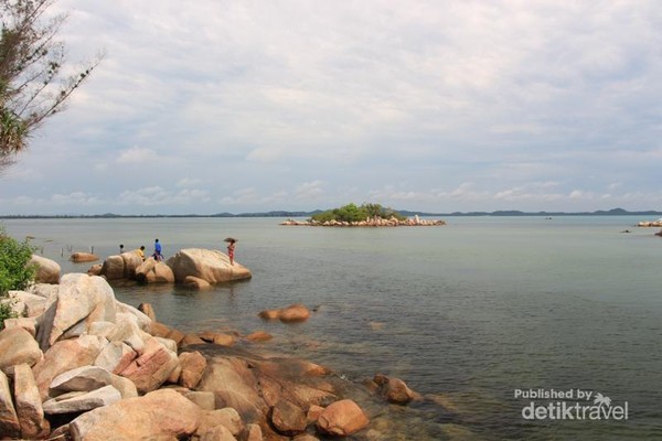 Liburan ke Bangka, Ayo ke Pantai Tanjung Kerasak