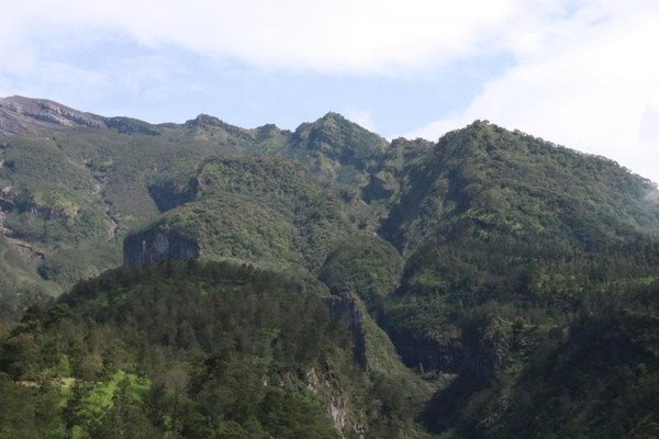 Lihat Cantiknya Merapi dari Kali Talang
