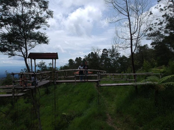 Lihat Cantiknya Merapi dari Kali Talang