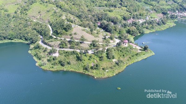 Lingkar Pusuk Buhit, Favorit Turis di Samosir