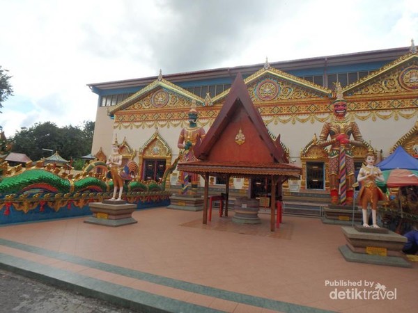 Melancong ke Kuil di Penang, Serasa Sedang di Thailand