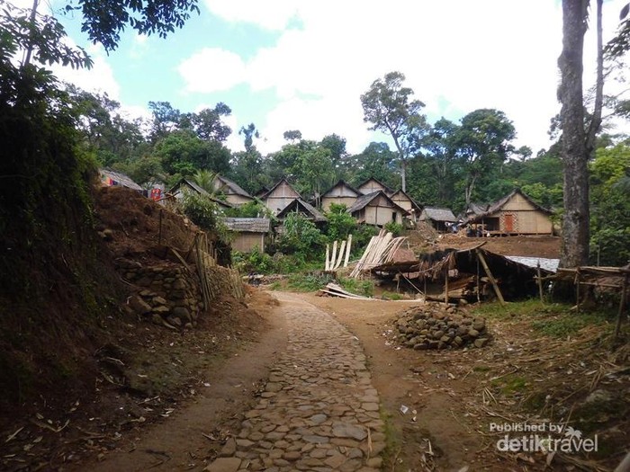 Melihat Lebih Dekat Kehidupan Suku Baduy