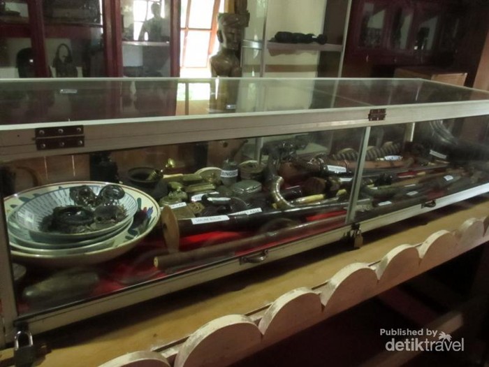 Melihat Rumah Adat Batak di Museum Batak Tomok