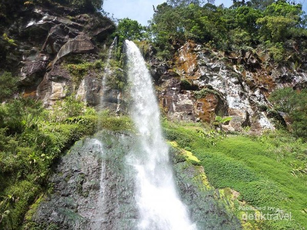 Menikmati 3 Curug Cantik di Kaki Gunung Pangrango