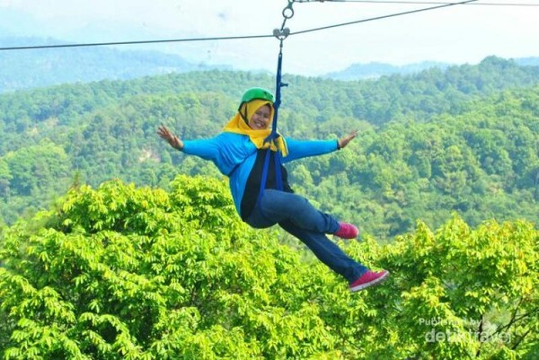 Menikmati Keindahan Wisata Pabangbon, Bogor