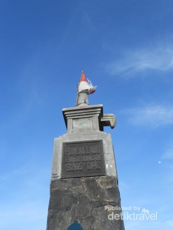 Menjejakkan Kaki di Gunung Favorit Para Pendaki, di Manakah?