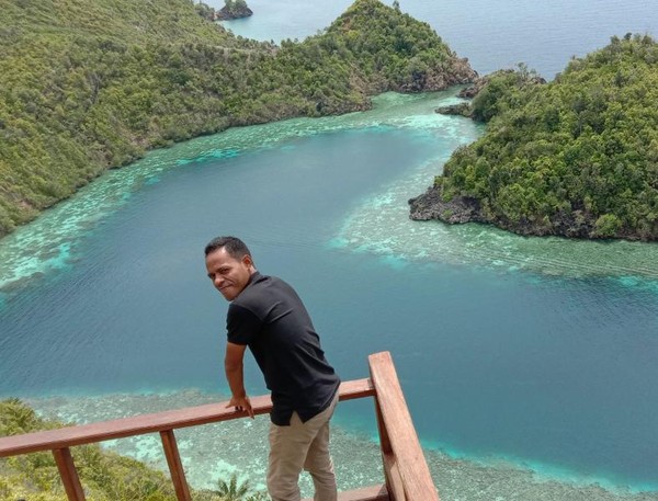 Misool yang Cantik, Bak Gadis Sedang Berdandan