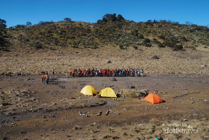Munculnya Telaga Indah di Gunung Lawu