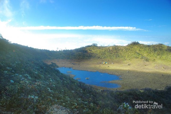 Munculnya Telaga Indah di Gunung Lawu
